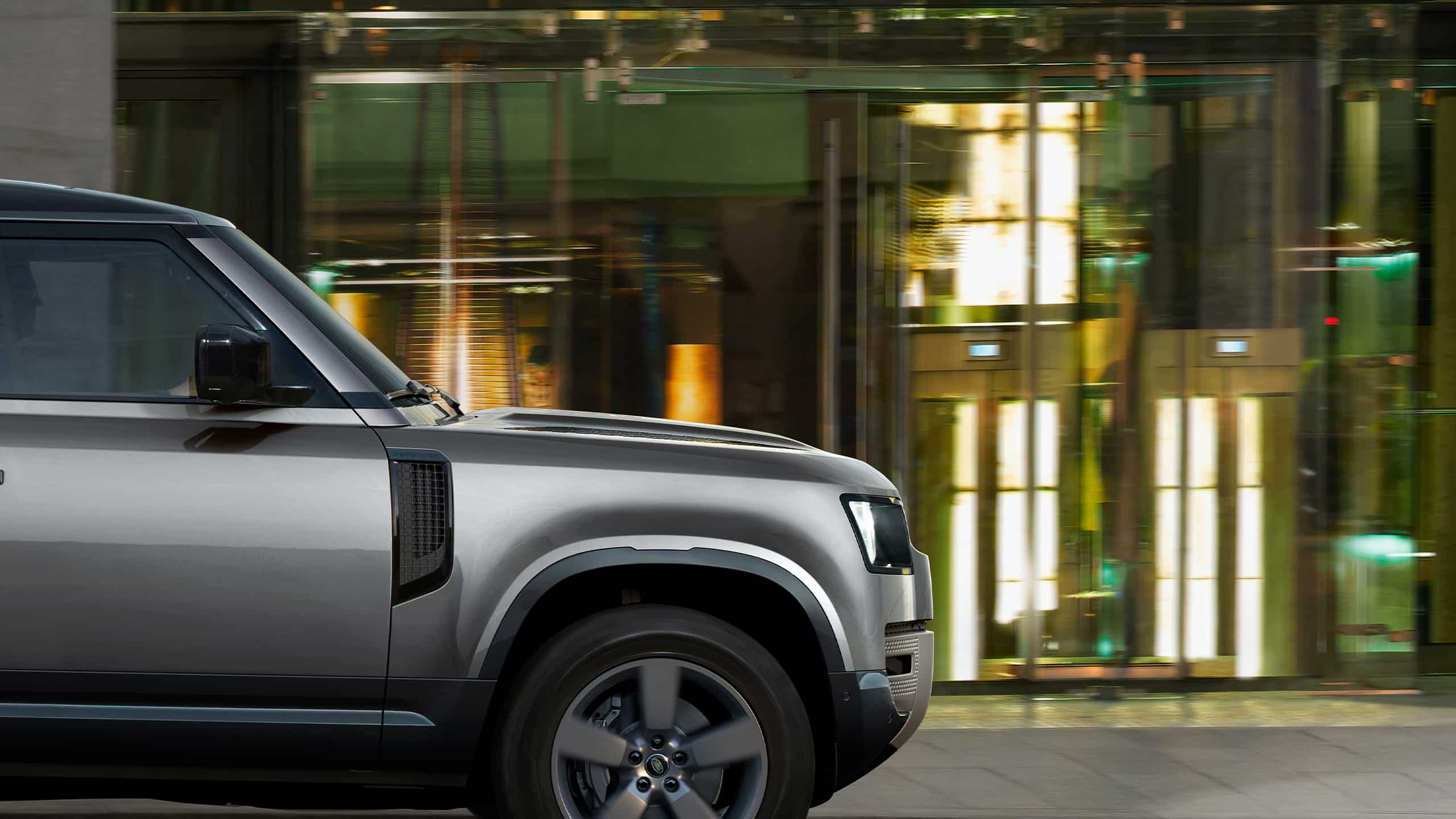 Defender | 4x4 inarrestabili | Accogli l'impossibile